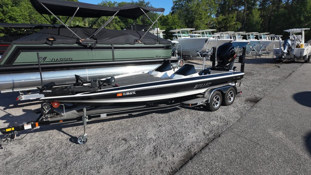 2022 Bullet 21SDC Bass Boat with Yamaha 250 SHO - Florida Family Marine